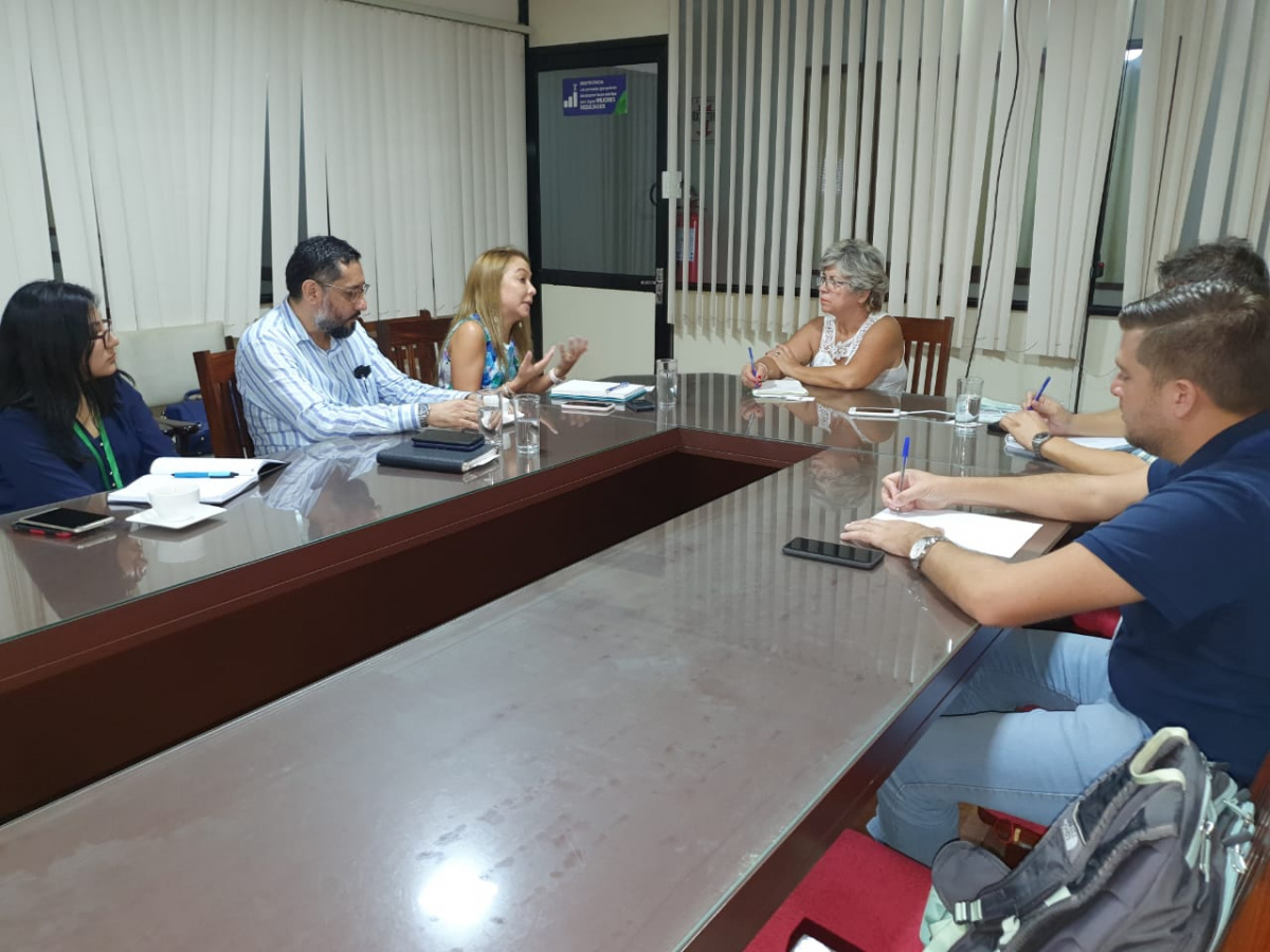 MMAyA y Coca Cola Bolivia acuerdan campaña para concienciar sobre ...